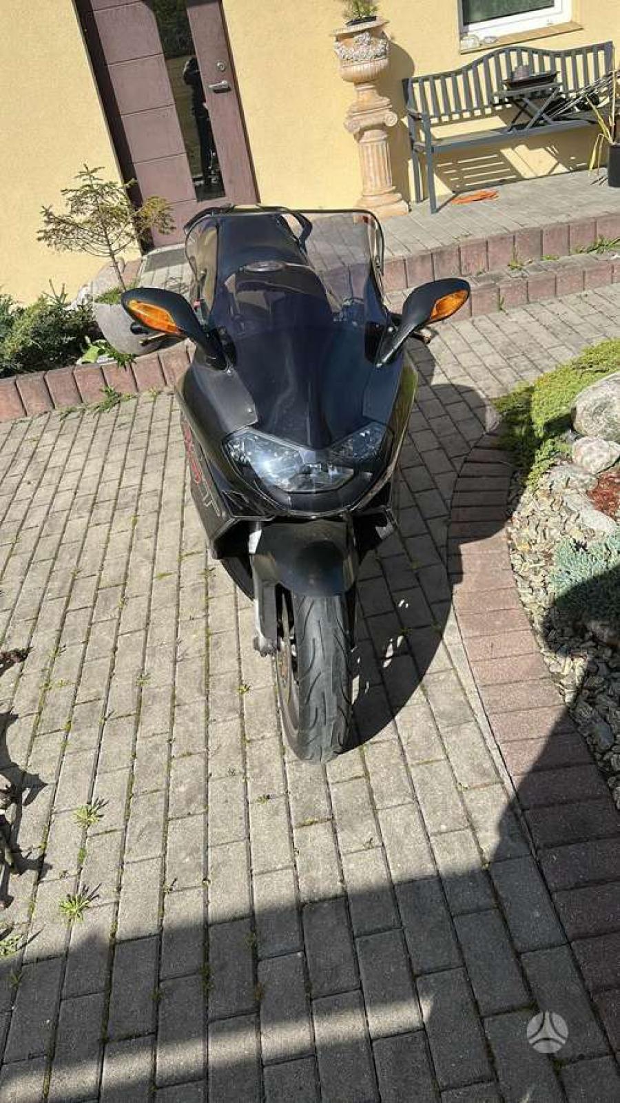 Grey Aprilia RST 2002 in Klaipeda, with an engine capacity of 1.00 L and mileage of 63 thousand km for 2400 €, photo 13 on AUTOMOTO.COM.LV