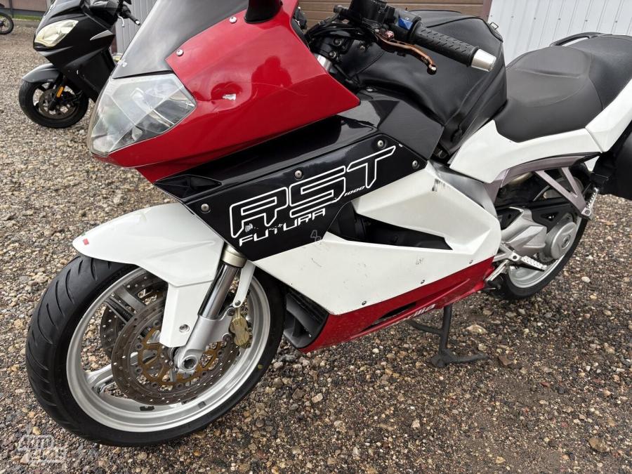 Aprilia RST 2003 Kelmė, ar dzinēja tilpumu 1.00 L un nobraukumu 71 tūkst. km par 1330 €, foto 9 vietnē AUTOMOTO.COM.LV