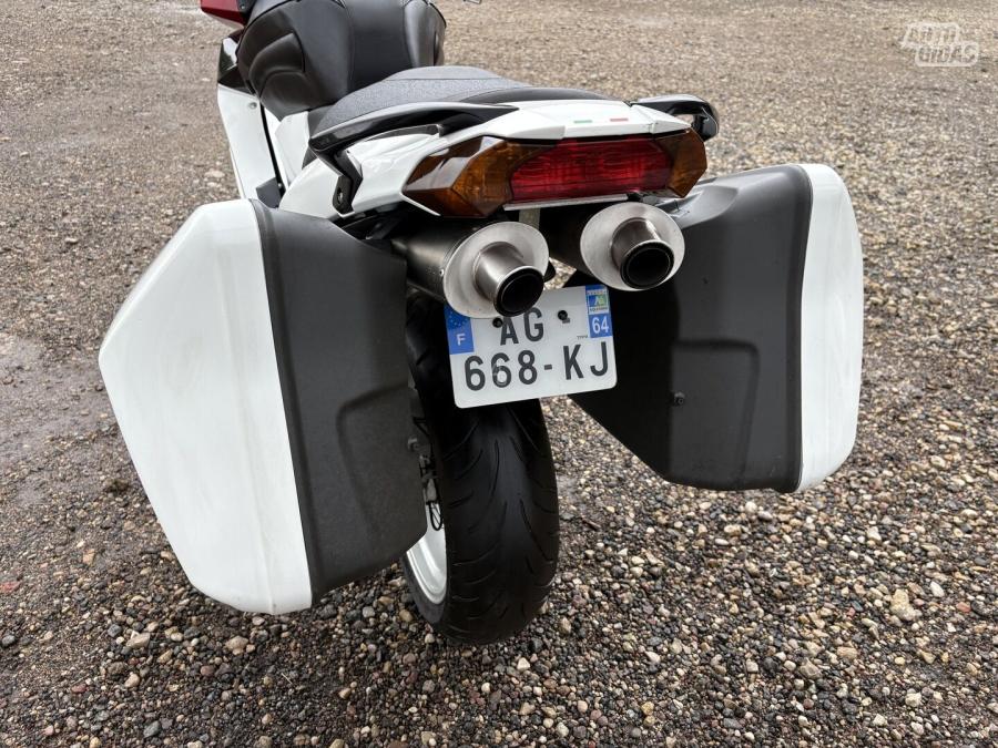 Aprilia RST 2003 Kelmė, ar dzinēja tilpumu 1.00 L un nobraukumu 71 tūkst. km par 1330 €, foto 13 vietnē AUTOMOTO.COM.LV