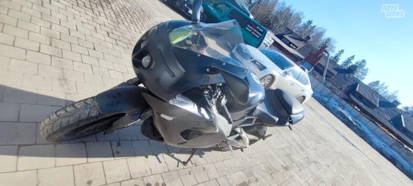 Melns Aprilia RSV 2000 Viļņa, ar dzinēja tilpumu 1.00 L un nobraukumu 0 tūkst. km par 1600 €, foto 7 vietnē AUTOMOTO.COM.LV