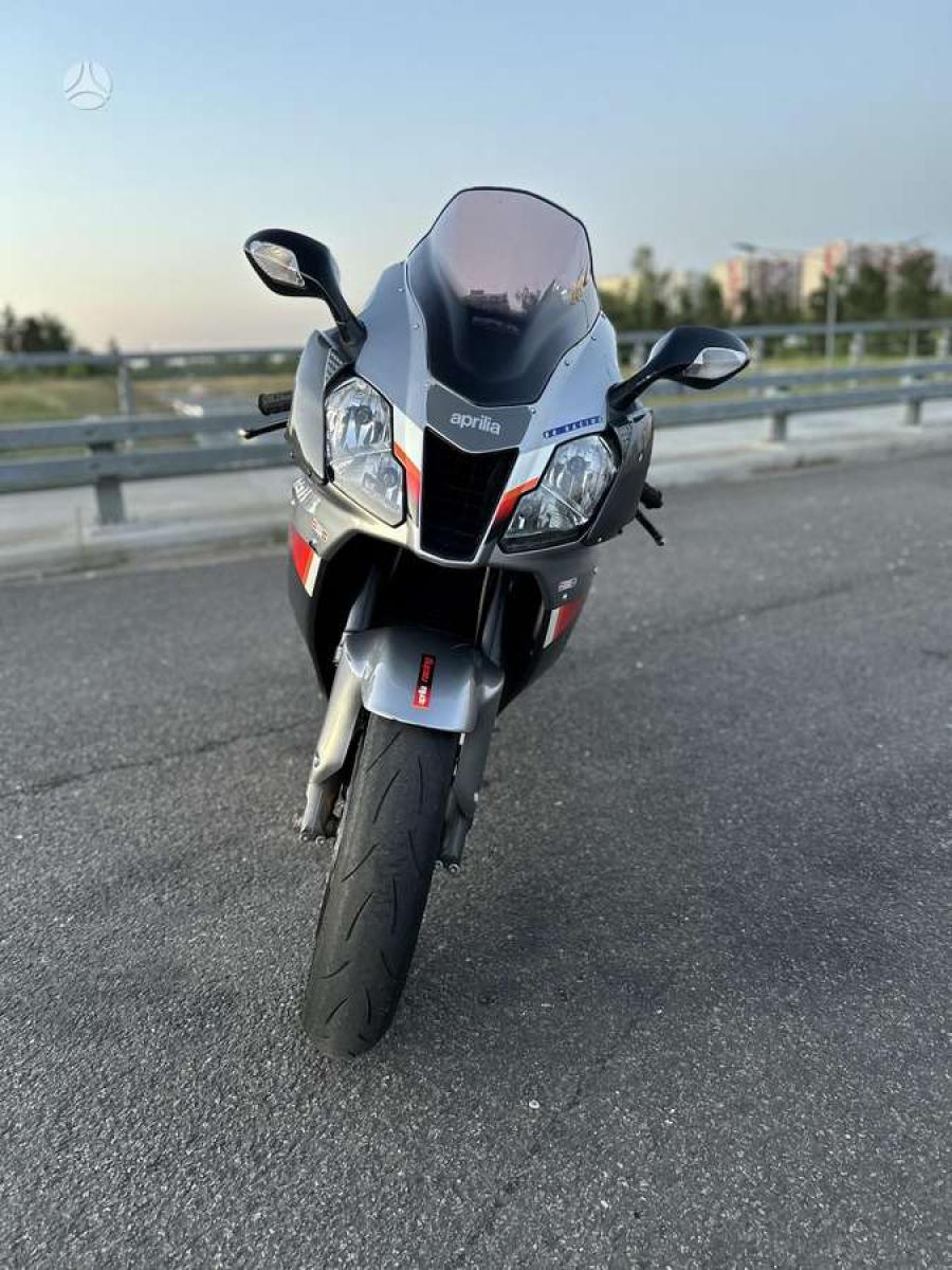Aprilia RSV 2004 Viļņa, ar dzinēja tilpumu 1.00 L un nobraukumu 14 tūkst. km par 2900 €, foto 9 vietnē AUTOMOTO.COM.LV