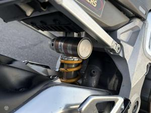 Aprilia RSV 2004 Viļņa, ar dzinēja tilpumu 1.00 L un nobraukumu 14 tūkst. km par 2900 €, foto 18 vietnē AUTOMOTO.COM.LV