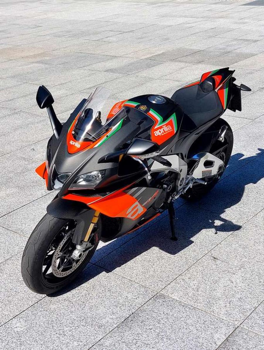 Aprilia RSV 2020 Viļņa, ar dzinēja tilpumu 1.10 L un nobraukumu 3 tūkst. km par 14100 €, foto 1 vietnē AUTOMOTO.COM.LV