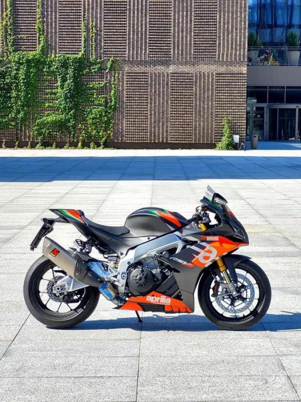 Aprilia RSV 2020 Viļņa, ar dzinēja tilpumu 1.10 L un nobraukumu 3 tūkst. km par 14100 €, foto 2 vietnē AUTOMOTO.COM.LV