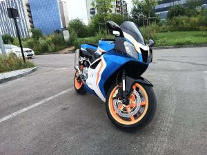 Sarkans Aprilia RSV 2005 Viļņa, ar dzinēja tilpumu 1.00 L un nobraukumu 34 tūkst. km par 2000 €, foto 5 vietnē AUTOMOTO.COM.LV