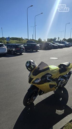 Dzeltens Aprilia RSV 2006 Šauļi, ar dzinēja tilpumu 1.00 L un nobraukumu 26 tūkst. km par 3500 €, foto 3 vietnē AUTOMOTO.COM.LV