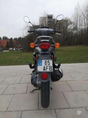 Pelēks Aprilia Scarabeo 2006 Viļņa, ar dzinēja tilpumu 49.00 L un nobraukumu 11 tūkst. km par 900 €, foto 8 vietnē AUTOMOTO.COM.LV