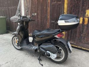 Aprilia Scarabeo 2013 in Vievis, with an engine capacity of 0.18 L and mileage of 20 thousand km for 1050 €, photo 3 on AUTOMOTO.COM.LV