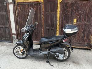 Aprilia Scarabeo 2013 in Vievis, with an engine capacity of 0.18 L and mileage of 20 thousand km for 1050 €, photo 5 on AUTOMOTO.COM.LV