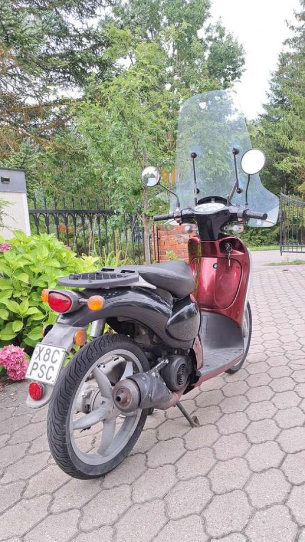 Red Aprilia Scarabeo 2008 in Pasvalys, with an engine capacity of 49.00 L and mileage of 18 thousand km for 1150 €, photo 7 on AUTOMOTO.COM.LV