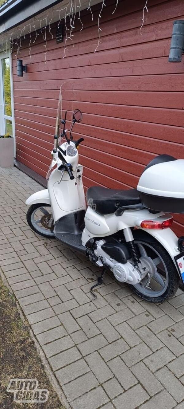 Balts Aprilia Scarabeo 2005 Šauļi, ar dzinēja tilpumu 0.10 L un nobraukumu 27 tūkst. km par 999 €, foto 8 vietnē AUTOMOTO.COM.LV