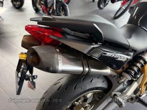 Melns Aprilia Shiver 750 2008 Tallina, ar dzinēja tilpumu 0.75 L un nobraukumu 43 tūkst. km par 3490 €, foto 8 vietnē AUTOMOTO.COM.LV