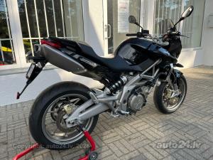 Black Aprilia Shiver 750 2011 in Tallinn, with an engine capacity of 0.75 L and mileage of 14 thousand km for 4750 €, photo 4 on AUTOMOTO.COM.LV