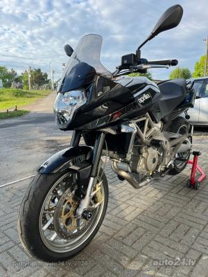 Black Aprilia Shiver 750 2011 in Tallinn, with an engine capacity of 0.75 L and mileage of 14 thousand km for 4750 €, photo 8 on AUTOMOTO.COM.LV