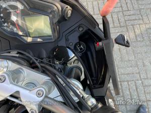 Black Aprilia Shiver 750 2011 in Tallinn, with an engine capacity of 0.75 L and mileage of 14 thousand km for 4750 €, photo 17 on AUTOMOTO.COM.LV