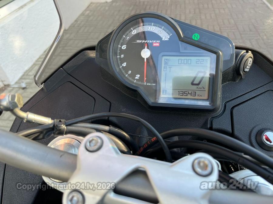 Black Aprilia Shiver 750 2011 in Tallinn, with an engine capacity of 0.75 L and mileage of 14 thousand km for 4750 €, photo 18 on AUTOMOTO.COM.LV