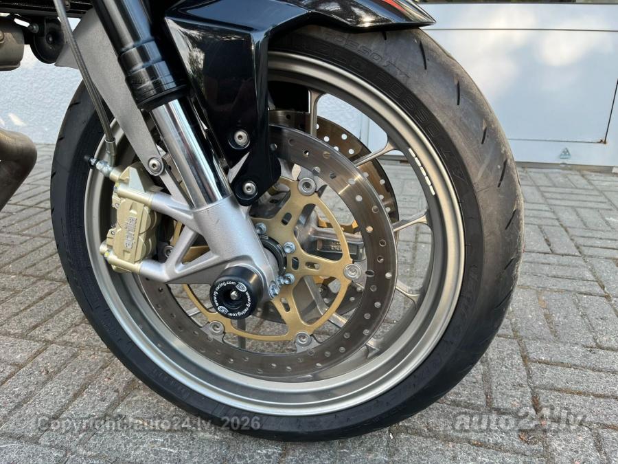Black Aprilia Shiver 750 2011 in Tallinn, with an engine capacity of 0.75 L and mileage of 14 thousand km for 4750 €, photo 19 on AUTOMOTO.COM.LV