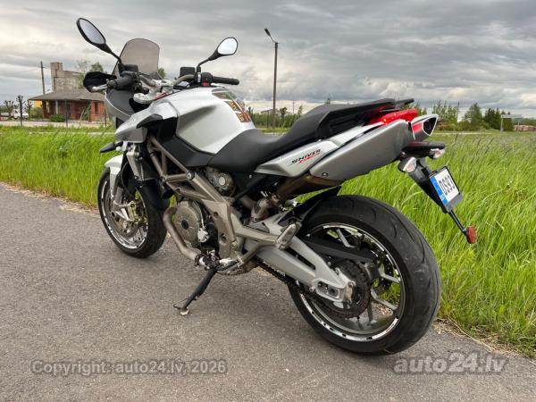Pelēks Aprilia Shiver 750 2009 Pērnava, ar dzinēja tilpumu 0.75 L un nobraukumu 9 tūkst. km par 3590 €, foto 2 vietnē AUTOMOTO.COM.LV
