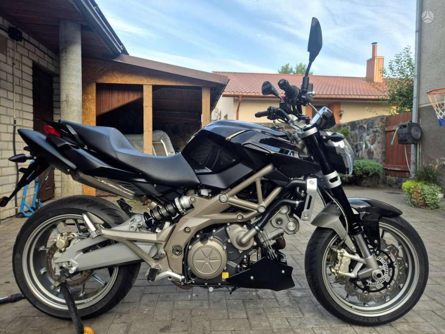 Aprilia Shiver 2009 Prienai, ar dzinēja tilpumu 0.75 L un nobraukumu 37 tūkst. km par 2550 €, foto 7 vietnē AUTOMOTO.COM.LV
