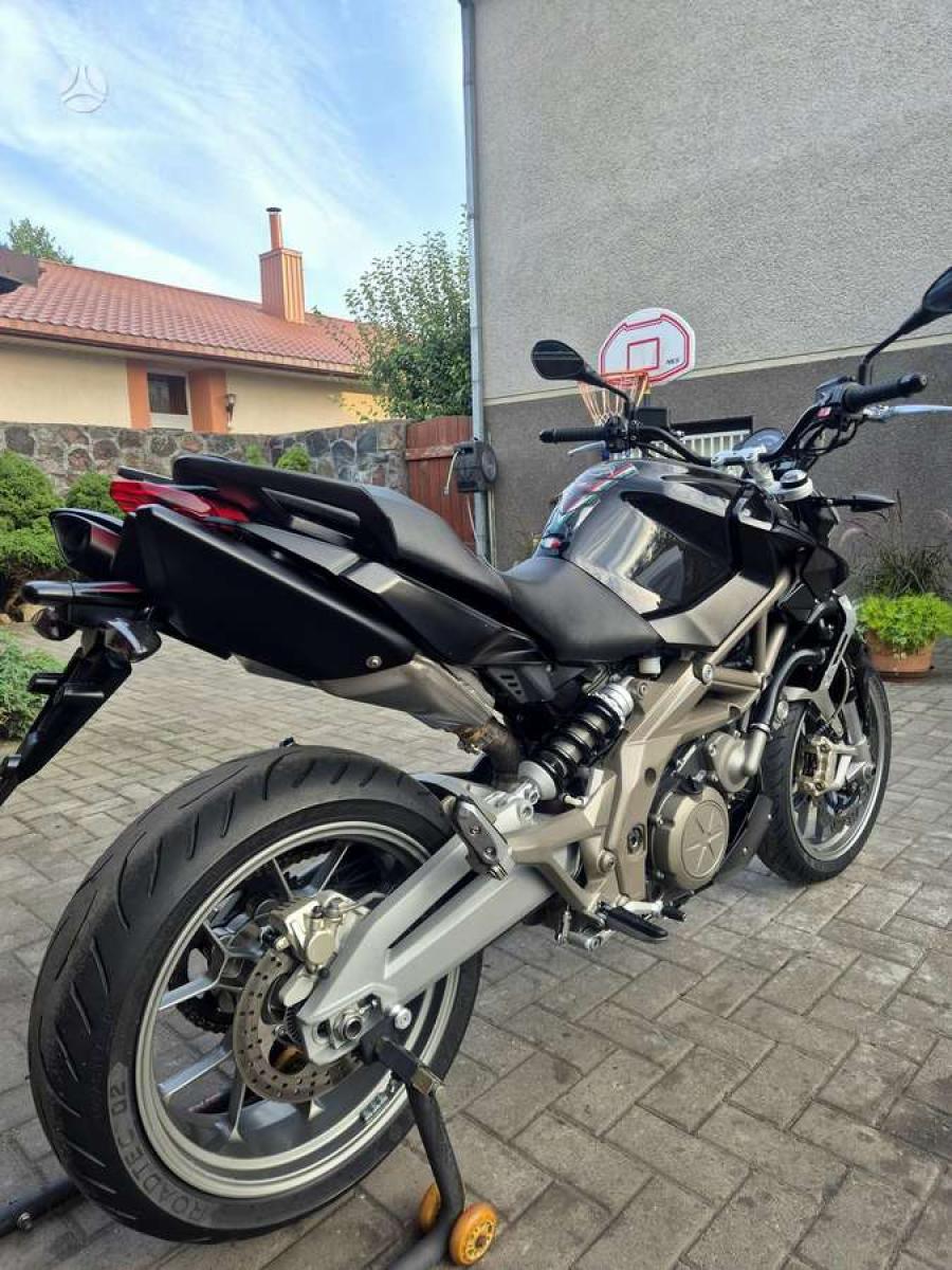 Aprilia Shiver 2009 Prienai, ar dzinēja tilpumu 0.75 L un nobraukumu 37 tūkst. km par 2550 €, foto 8 vietnē AUTOMOTO.COM.LV