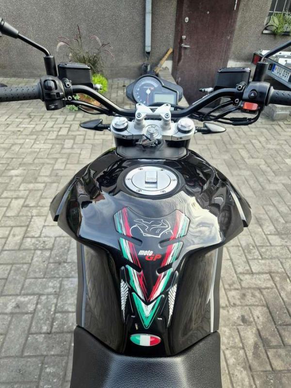 Aprilia Shiver 2009 Prienai, ar dzinēja tilpumu 0.75 L un nobraukumu 37 tūkst. km par 2550 €, foto 11 vietnē AUTOMOTO.COM.LV