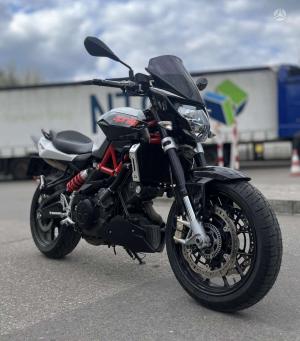 Aprilia Shiver 2012 Viļņa, ar dzinēja tilpumu 0.75 L un nobraukumu 46 tūkst. km par 3700 €, foto  vietnē AUTOMOTO.COM.LV
