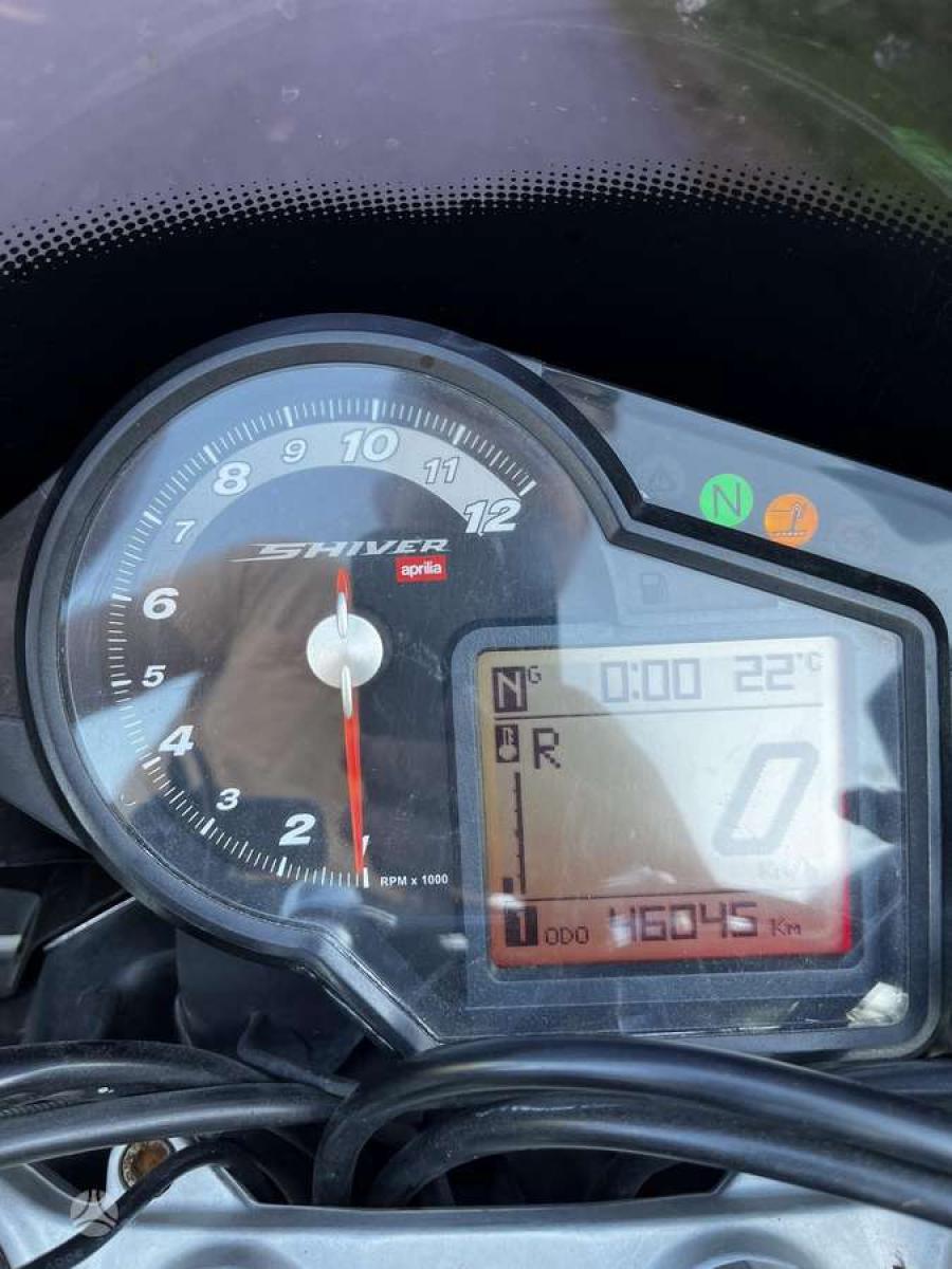 Aprilia Shiver 2012 Viļņa, ar dzinēja tilpumu 0.75 L un nobraukumu 46 tūkst. km par 3700 €, foto 11 vietnē AUTOMOTO.COM.LV