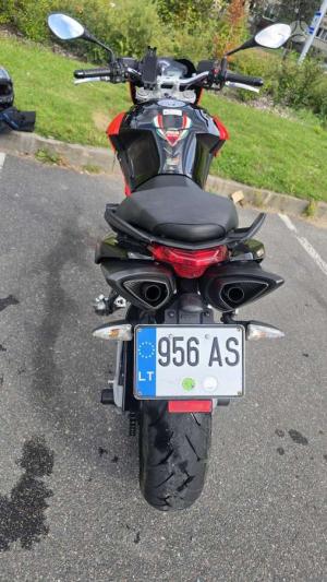 Red Aprilia Shiver 2010 in Vilnius, with an engine capacity of 0.75 L and mileage of 28 thousand km for 3150 €, photo 14 on AUTOMOTO.COM.LV