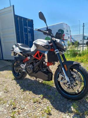 Balts Aprilia Shiver 2018 Kauņa, ar dzinēja tilpumu 0.90 L un nobraukumu 48 tūkst. km par 4800 €, foto 13 vietnē AUTOMOTO.COM.LV