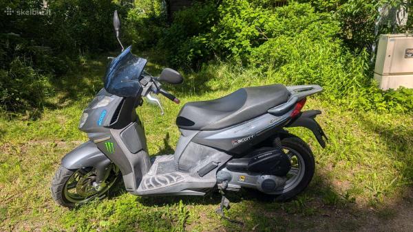 Grey Aprilia Sport City 2008 in Vilnius, with an engine capacity of 0.25 L and mileage of 25 thousand km for 980 €, photo 5 on AUTOMOTO.COM.LV