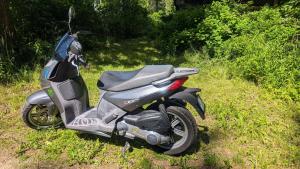 Grey Aprilia Sport City 2008 in Vilnius, with an engine capacity of 0.25 L and mileage of 25 thousand km for 980 €, photo 6 on AUTOMOTO.COM.LV