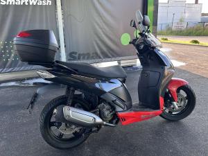 Grey Aprilia Sport City 2011 in Siauliai, with an engine capacity of 0.30 L and mileage of 16 thousand km for 2200 €, photo 5 on AUTOMOTO.COM.LV