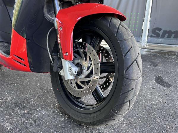 Grey Aprilia Sport City 2011 in Siauliai, with an engine capacity of 0.30 L and mileage of 16 thousand km for 2200 €, photo 10 on AUTOMOTO.COM.LV