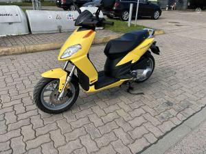 Aprilia Sport City 2010 Kauņa, ar dzinēja tilpumu 0.12 L un nobraukumu 6 tūkst. km par 1850 €, foto 4 vietnē AUTOMOTO.COM.LV