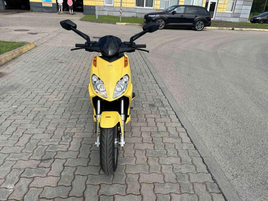 Aprilia Sport City 2010 Kauņa, ar dzinēja tilpumu 0.12 L un nobraukumu 6 tūkst. km par 1850 €, foto 5 vietnē AUTOMOTO.COM.LV