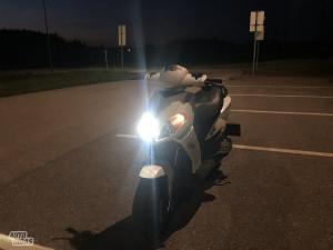 Balts Aprilia Sport City 2012 Viļņa, ar dzinēja tilpumu 0.05 L un nobraukumu 18 tūkst. km par 1400 €, foto 4 vietnē AUTOMOTO.COM.LV