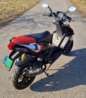 Black Aprilia SR 50R 2014 in Saku, with an engine capacity of 49.00 L and mileage of 6 thousand km for 2500 €, photo 7 on AUTOMOTO.COM.LV
