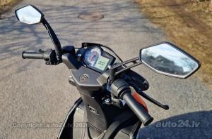 Black Aprilia SR 50R 2014 in Saku, with an engine capacity of 49.00 L and mileage of 6 thousand km for 2500 €, photo 8 on AUTOMOTO.COM.LV