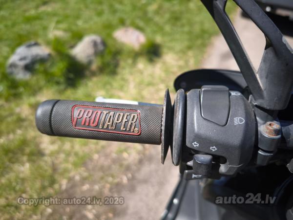 Черный Априлия SR 50R 2014 в Таллин, объемом двигателя 49.00 л и пробегом 29 тыс. км за 1500 €, фото 6 на AUTOMOTO.COM.LV