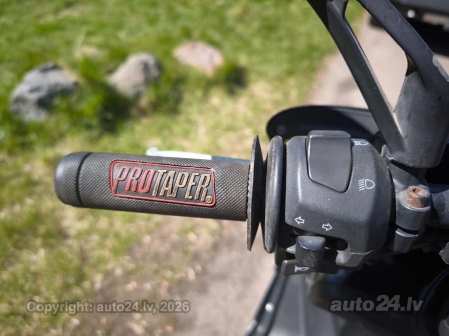 Черный Априлия SR 50R 2014 в Таллин, объемом двигателя 49.00 л и пробегом 29 тыс. км за 1500 €, фото 7 на AUTOMOTO.COM.LV