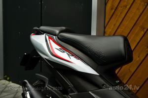 Черный Априлия SR 50R 2015 в Таллин, объемом двигателя 50.00 л и пробегом 15 тыс. км за 2990 €, фото 9 на AUTOMOTO.COM.LV