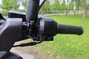 Черный Априлия SR 50R 2020 в Таллин, объемом двигателя 49.00 л и пробегом 8 тыс. км за 2600 €, фото 13 на AUTOMOTO.COM.LV