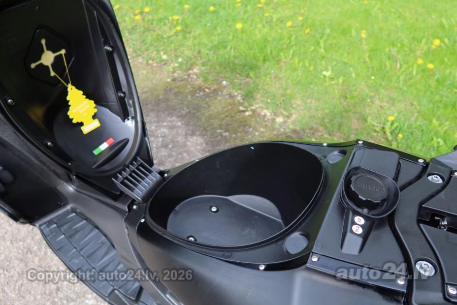 Черный Априлия SR 50R 2020 в Таллин, объемом двигателя 49.00 л и пробегом 8 тыс. км за 2600 €, фото 17 на AUTOMOTO.COM.LV