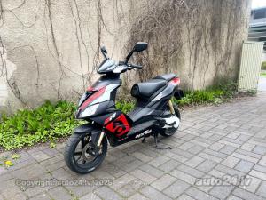 Черный Априлия SR 50R 2020 в Таллин, объемом двигателя 0.00 л и пробегом 11 тыс. км за 1799 €, фото 8 на AUTOMOTO.COM.LV