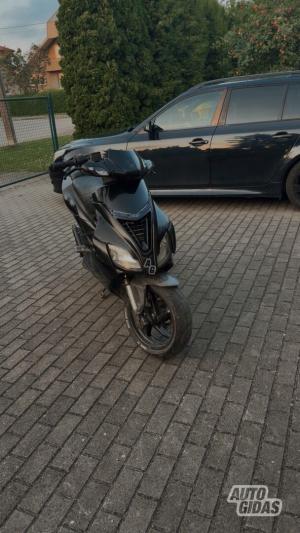 Black Aprilia SR 2007 in Kretinga, with an engine capacity of 0.00 L and mileage of 0 thousand km for 850 €, photo  on AUTOMOTO.COM.LV