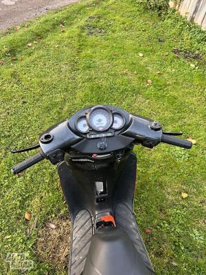 Black Aprilia SR 2007 in Silute, with an engine capacity of 0.05 L and mileage of 0 thousand km for 399 €, photo 6 on AUTOMOTO.COM.LV