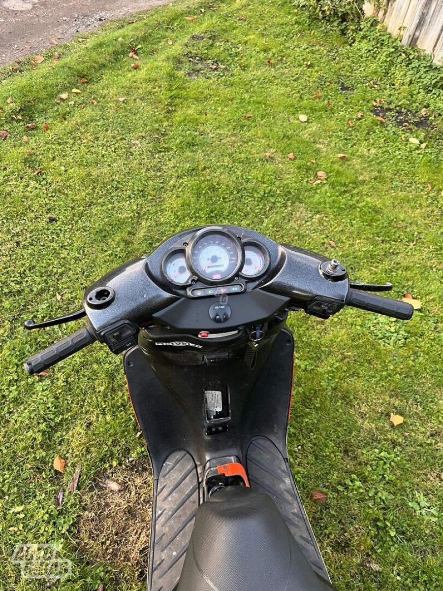 Black Aprilia SR 2007 in Silute, with an engine capacity of 0.05 L and mileage of 0 thousand km for 399 €, photo 6 on AUTOMOTO.COM.LV