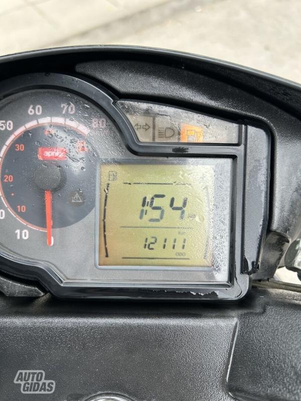 Black Aprilia SR 2008 in Kaunas, with an engine capacity of 0.05 L and mileage of 12 thousand km for 1050 €, photo 10 on AUTOMOTO.COM.LV