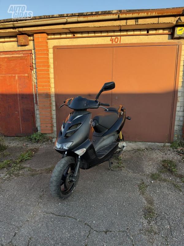 Melns Aprilia SR 2011 Klaipėda, ar dzinēja tilpumu 0.00 L un nobraukumu 25 tūkst. km par 1050 €, foto 1 vietnē AUTOMOTO.COM.LV