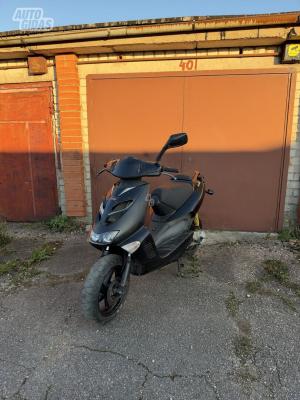 Melns Aprilia SR 2011 Klaipėda, ar dzinēja tilpumu 0.00 L un nobraukumu 25 tūkst. km par 1050 €, foto  vietnē AUTOMOTO.COM.LV